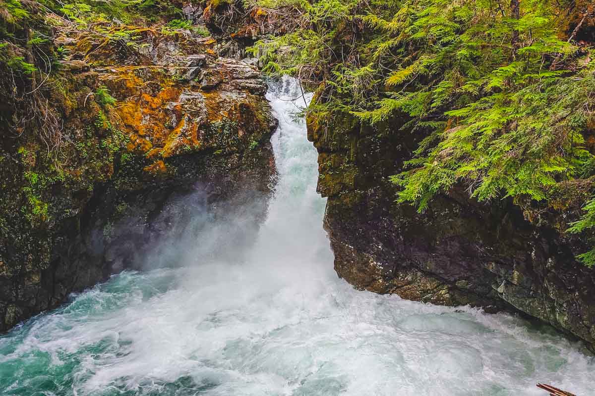 13 Mount Rainier Waterfalls to Check Out - Washington is for Adventure