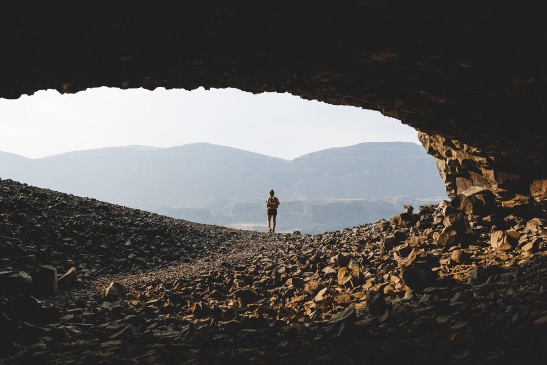 Exploring Lake Lenore and The Caves!